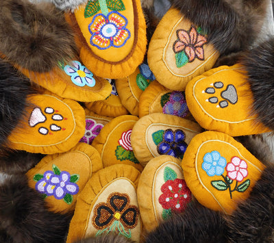 Indigenous: Mittens – North End Gallery