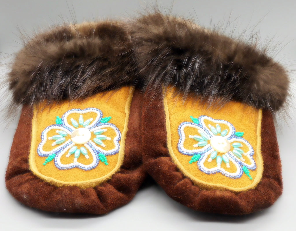 Ladies Beaded Slippers -Floral Design Size 9 – North End Gallery