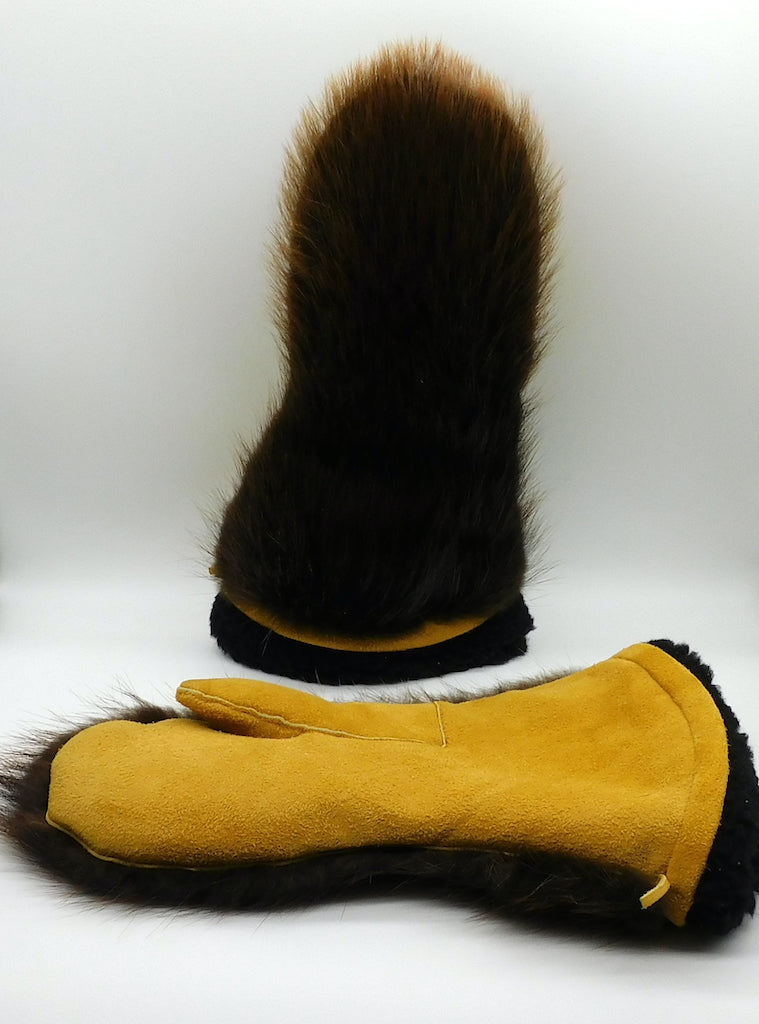 Beaver Fur Gauntlets – North End Gallery