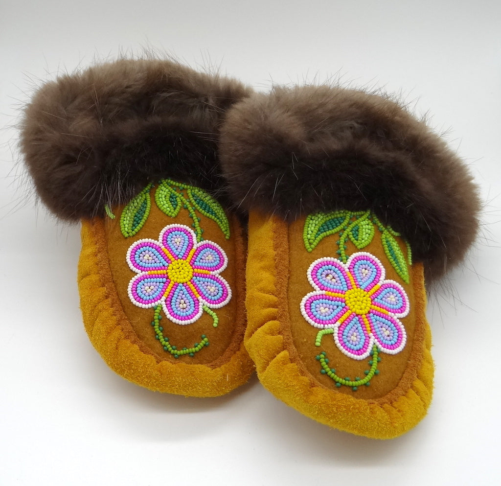 Beaded Moosehide Slippers-Floral Design – North End Gallery