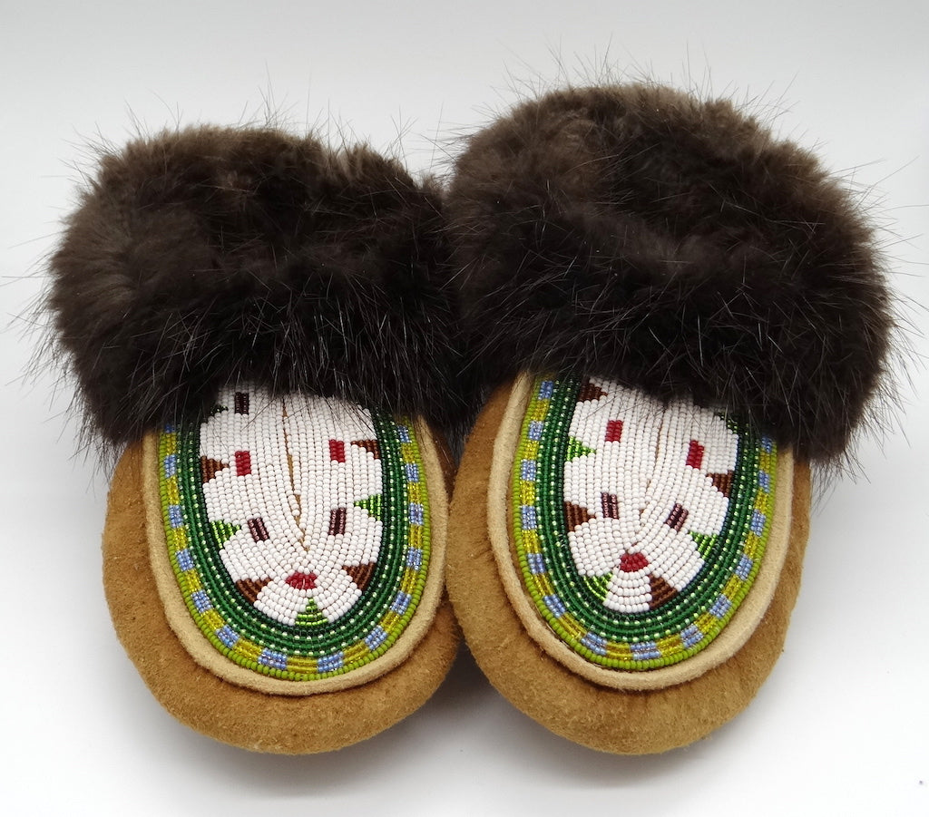 Beaded Moosehide Slipper-Abstract Design – North End Gallery
