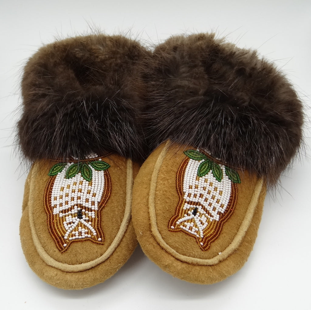 Beaded Moosehide Slippers-Owl Design-Light Brown – North End Gallery